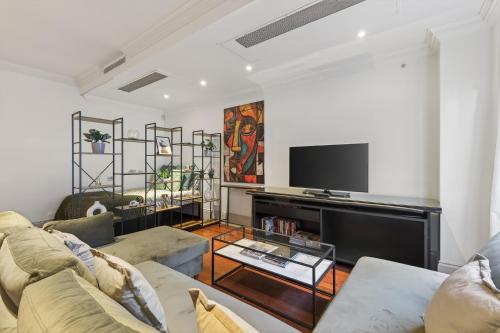 Exotic Mews House, 2bd, 2baths, Up To 7 Guests - 첼시