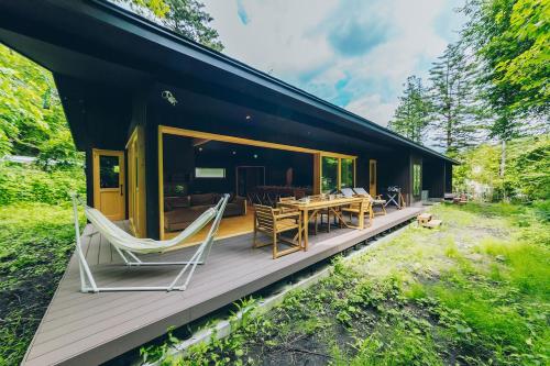 Aa Villa 軽井沢 4寝室キッズルーム付 - 가루이자와마치