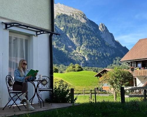 Mountain View Apartment - Kandersteg
