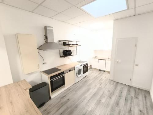 Apartment With Bedroom For Up To 4 People - Aschaffenburg
