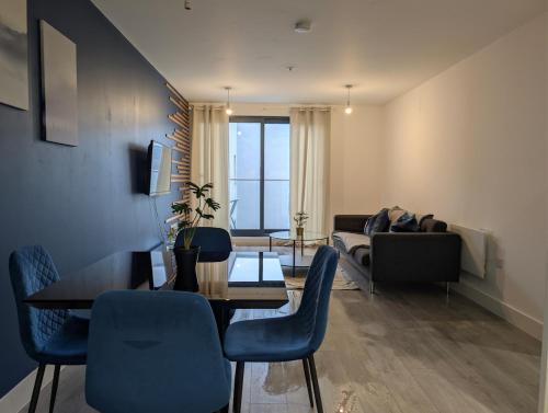 Two Bedroom Flat With Ensuite Bathrooms - Hemel Hempstead