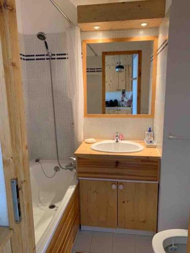 Studio Cabin For 2 Adults And 2 Childrens With Private Parking - Tignes