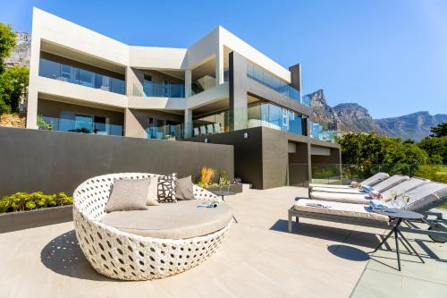 Family-friendly Villa, 20 Sleeper, Modern, Pool, Spectacular Views - Ottawa Grand Camps Bay - Kapstadt