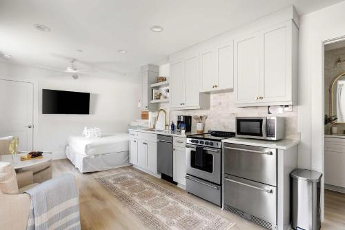 The Sumter 1bd Condo 1 Block To Ocean - Folly Beach, SC