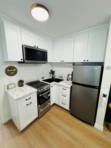 Cozy Villa With Spa, Fireplace, Kitchen, Yard, Bbq - Agoura Hills, CA