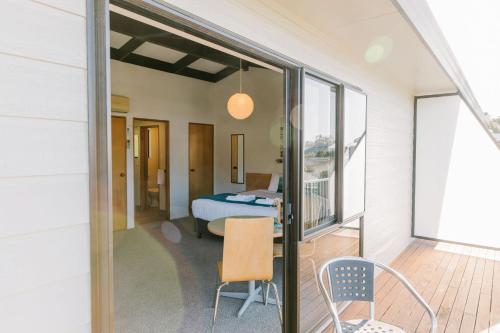 Studio Sea View Upper Level - Kaiteriteri