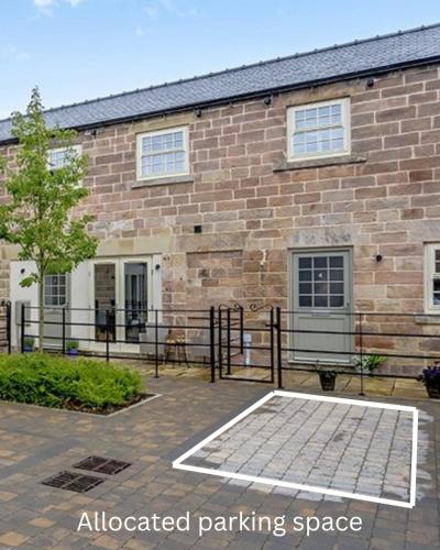 Character Filled Courtyard Escape - Harrogate
