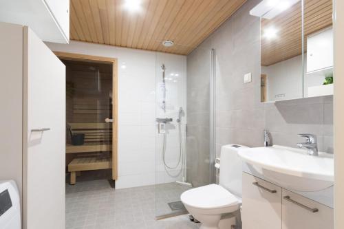 Family Apartment With Parking, Sauna Balcony For 6 - Jyväskylä