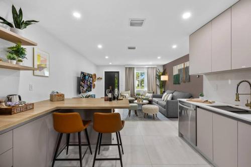 2br, Families, Pets, Medical Stays, Hot Tub - Doral, FL