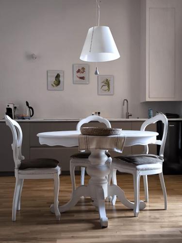10 Min From The Center - Historic Building - Studio Apartment - Bologna
