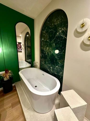 Emerald Studio Apartment Tirana - Tirana