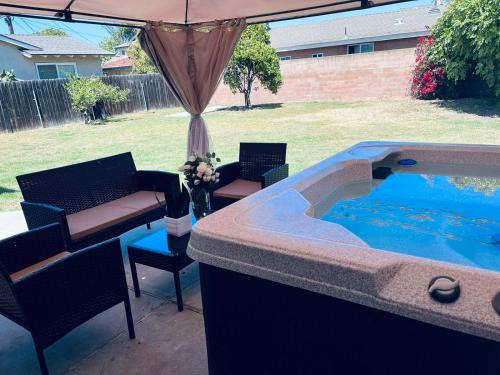 Beautiful And Cozy 4-br Residential Home!!! - Oxnard, CA