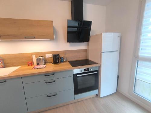 Lerelaisdodile Appartement Spacieux 2 Chambres Avec Parking - Valenciennes