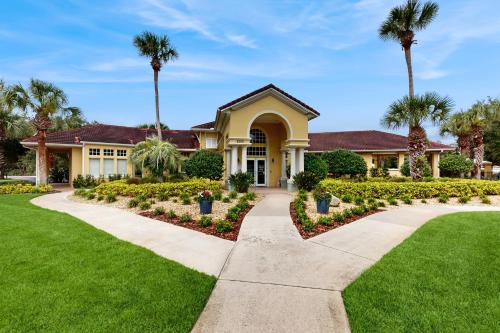 Ground Floor Waterview Condo With Resort Amenities, Private Patio And Pool - Flagler Beach, FL