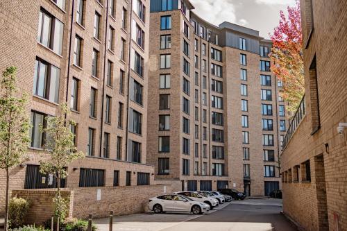 City Central - Free Private Parking, O2, University - Staffordshire