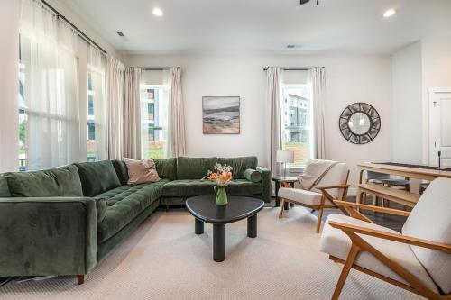 Spacious 4br Near Unc Charlotte & Major Venues - Charlotte, NC