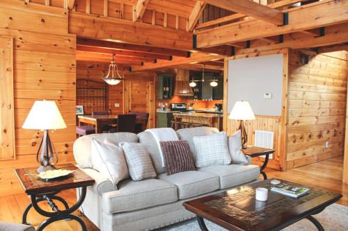Sunset Ridge Retreat - Lewisburg, WV