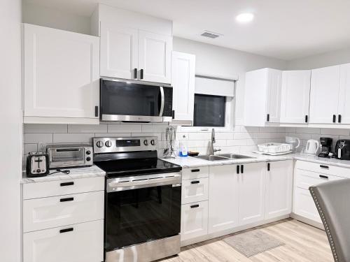 Private 1br Suite With Kitchen, Laundry, Parking & 1 Gigabit Internet - Yukon