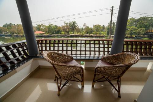 Backwater Home - Kumarakom