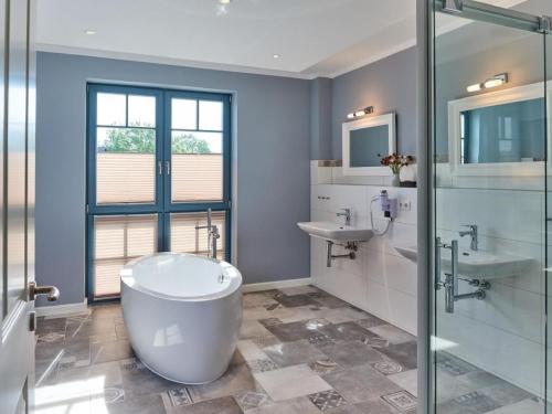 Holiday Home In Sellin Mit Großer Sauna By Interhome - Binz