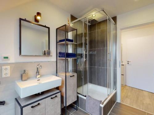 Apartment Urgemutliche Maisonnette Wohnung Mit Klimaanlage By Interhome - Bielefeld