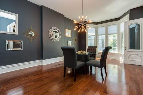 Downtown Historic Luxury Gem With Private Parking - Grand Rapids, MI
