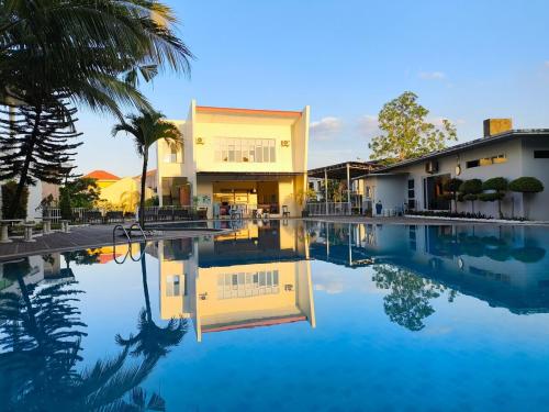 All New Premier Binbaba Homestay 4 Bedroom - Batam
