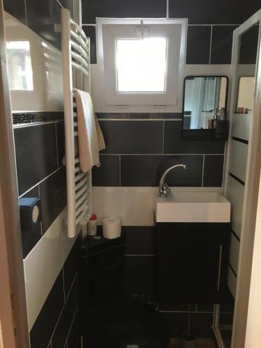 Appartement Proche De Paris Pour 2 Personnes - Houilles