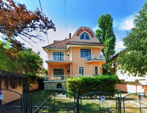 Villa Kristal Hotel - Budapest