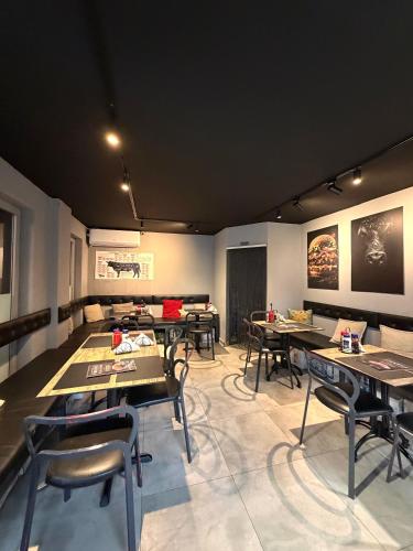 Pmg Hostel - Tirana