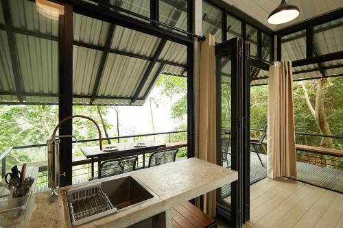 Stunning Mountain View Lodge With Pool Lauhaus2 - Kuala Kubu Bharu