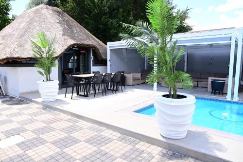 His Grace Eagles Guesthouse - Bloemfontein