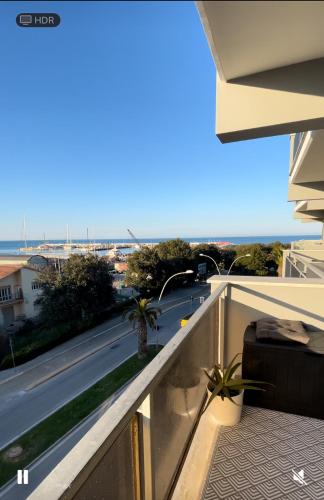 Blue Zen Beachfront Apartment - Civitanova Marche