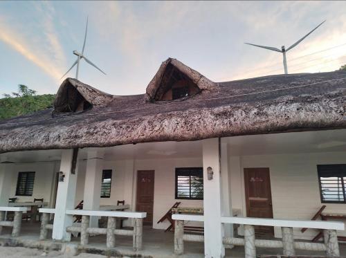 Buena Vistas Travellers Inn Hilside - Pagudpud