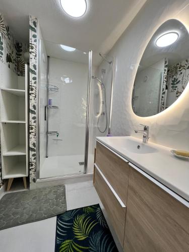 Fetan 2 People Magnificent Sea View Tennis - Locmariaquer