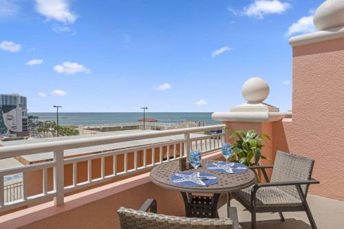 833 Aqualea / Beachfront Resort Clearwater Beach - Safety Harbor