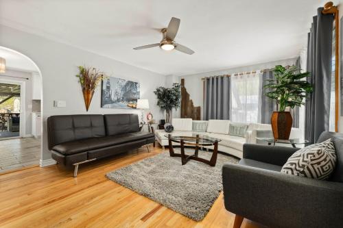 Spacious Family Home W/ Garage Game Room & Office! - Boise, ID