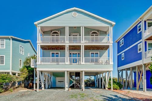 Hb238 Happy Together - Holden Beach, NC