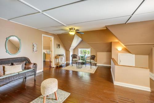 Explore Jackson! Historic Belhaven Home W/ Porch - Jackson, MS