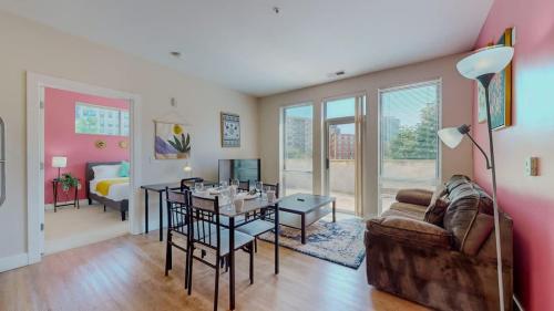 Cozy Modern Home Free Parking - Greenwich, CT