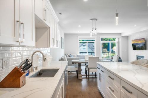Perch - West Seattle Retreat - SeaTac, WA