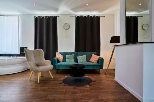 Grand Studio Avec Balneo Proche Gare - Nord