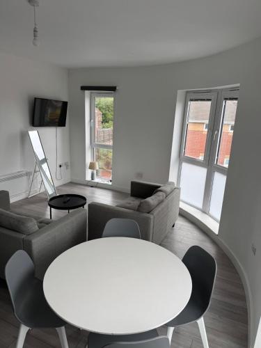 Stunning 2 Bedroom Apartment In A Fairly New Flat At The Heart Of Southampton Central - Southampton