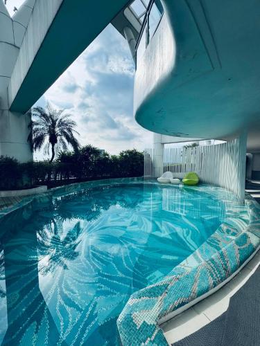 Pahinga Luxury Stays - Makati