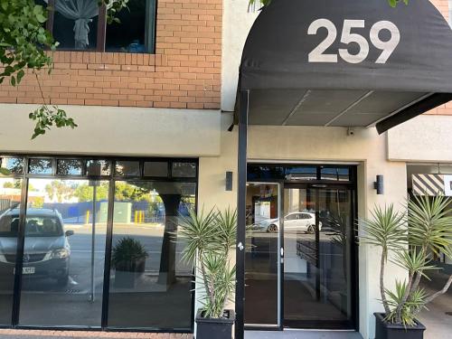 Lovely Adelaide City Escape - Adelaide