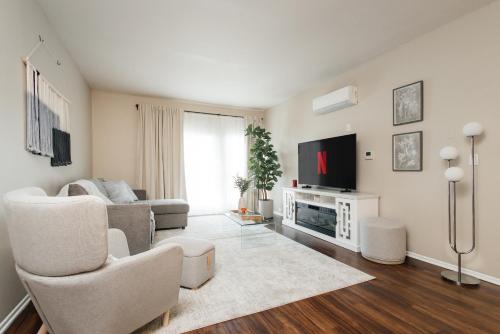 Urban 1br In Prime Location - West Hollywood, CA