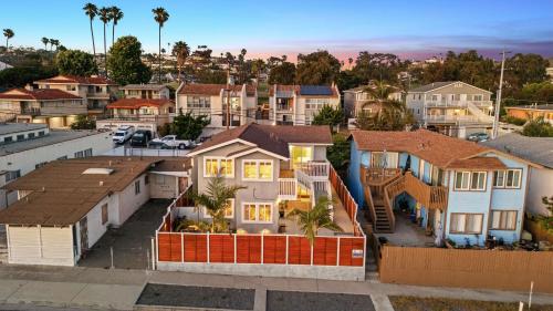 El Camino Surfhouse Duplex By Avantstay - San Clemente, CA