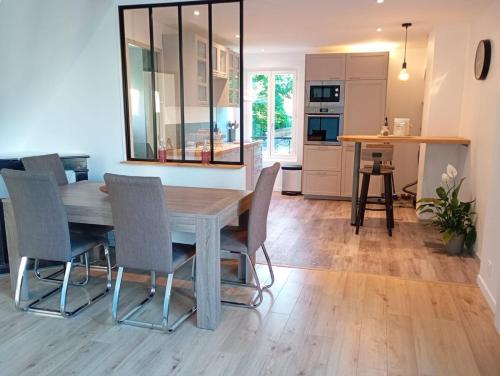 Comfort And Quiet Getaway By The Eure - Dreux