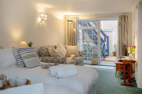 The Beach Hut - Budleigh Salterton