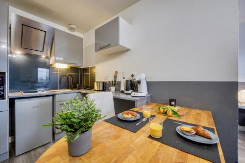 Studio In City Center - Very Close To Cern And All Amenities - Saint-Genis-Pouilly